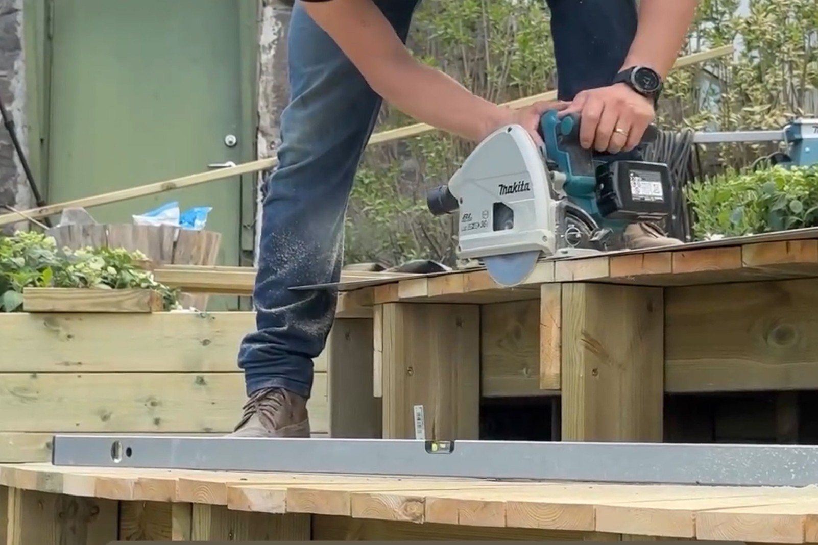 Bygga gradänger i sluttning - HORNBACH.se