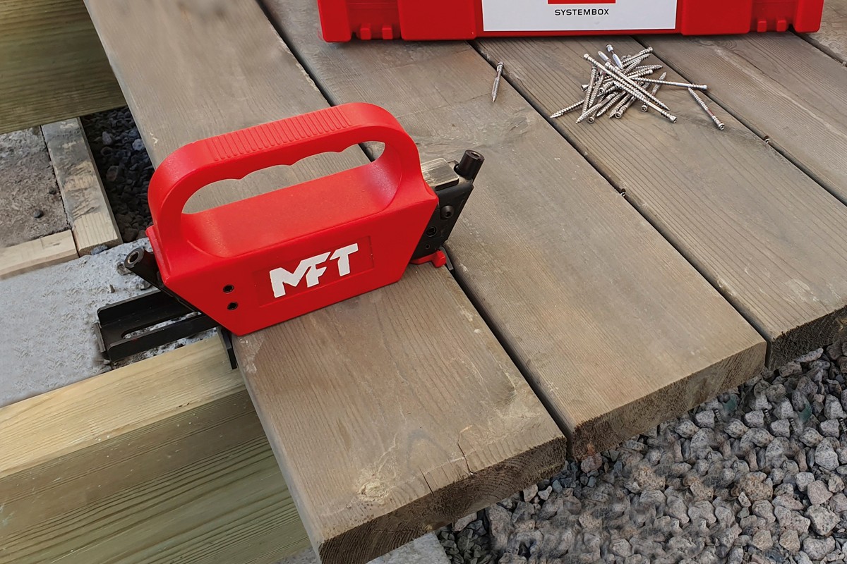 Skruva trall med dold trallskruv | HORNBACH